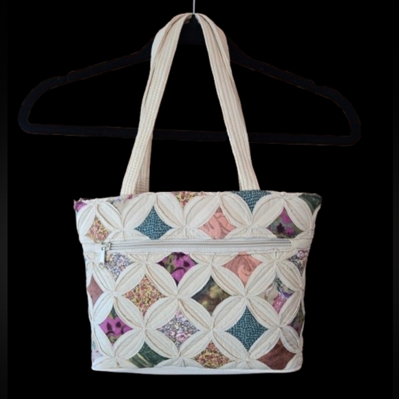 Donna Sharp | Bags | Vintage Donna Sharp Cotton Quilted Cathedral ...